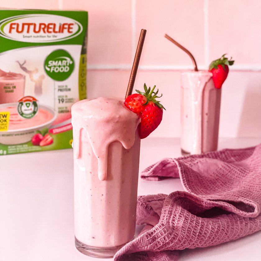 Strawberry Spring Smoothie- FUTURELIFE®